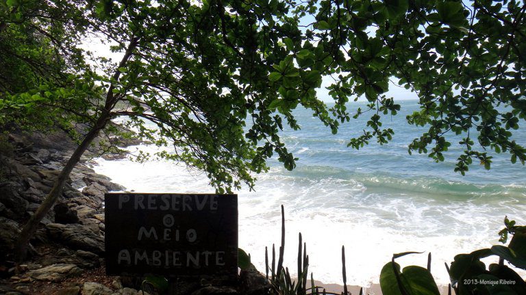 Conheça as maravilhas da Praia do Éden, no Guarujá
